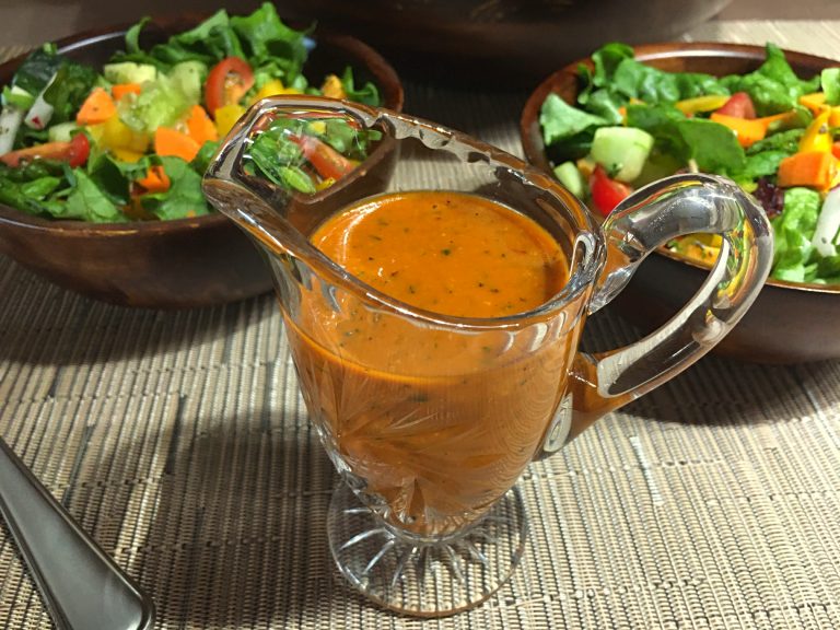 Club Foody | Roasted Red Pepper Parmesan Vinaigrette Recipe | Club Foody